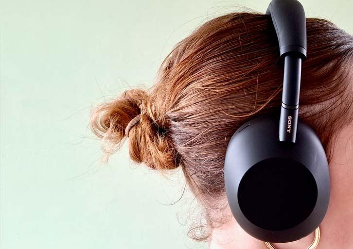 Sony WH-1000XM5 vs Sony WH-1000XM6: Ultimate Breakdown